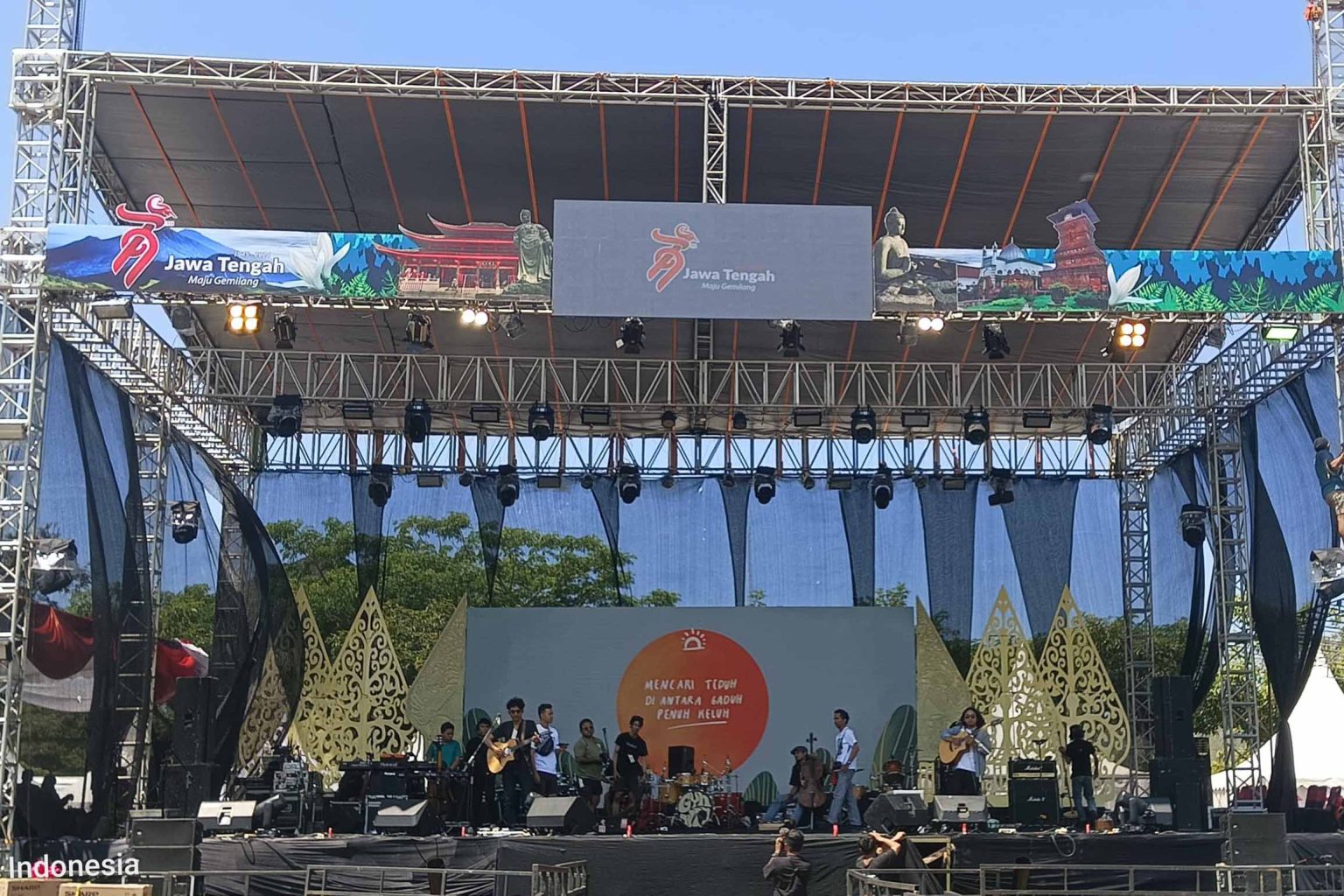Backdrop sebagai Sarana Branding dalam Acara Musik - Jasa Backdrop Acara