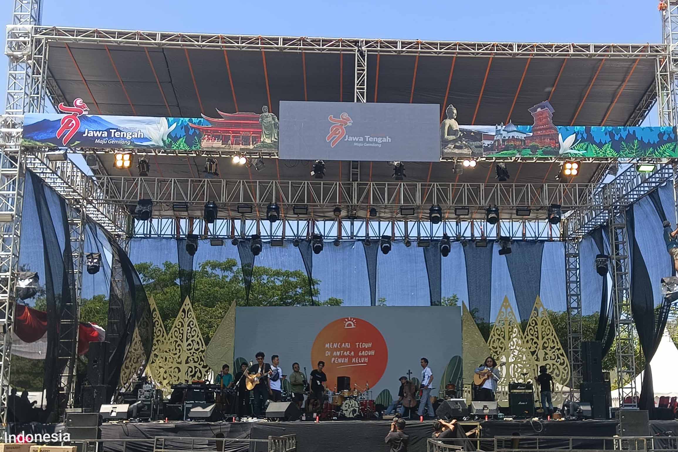 Backdrop sebagai Sarana Branding dalam Acara Musik - Jasa Backdrop Acara