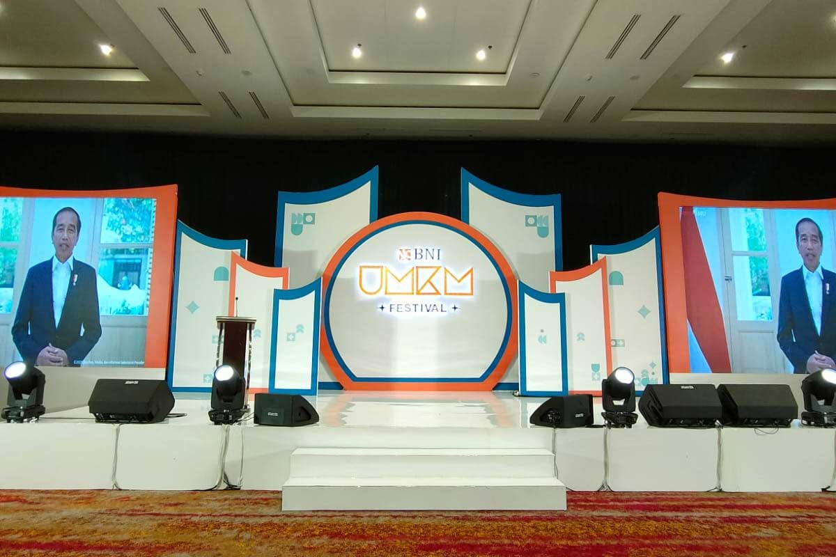 Kesalahan yang Harus Dihindari dalam Merancang Backdrop Acara - Jasa ...